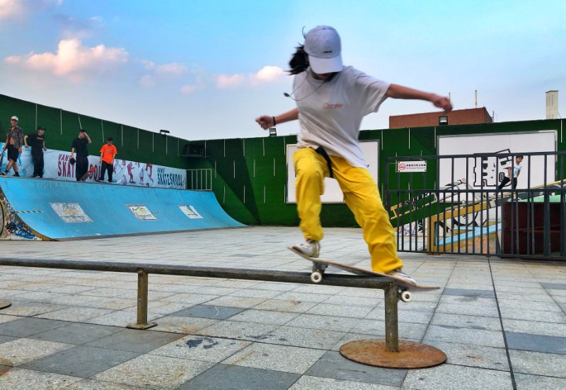 skateboardchina - 行走的滑板族-林思乔（薯条条）